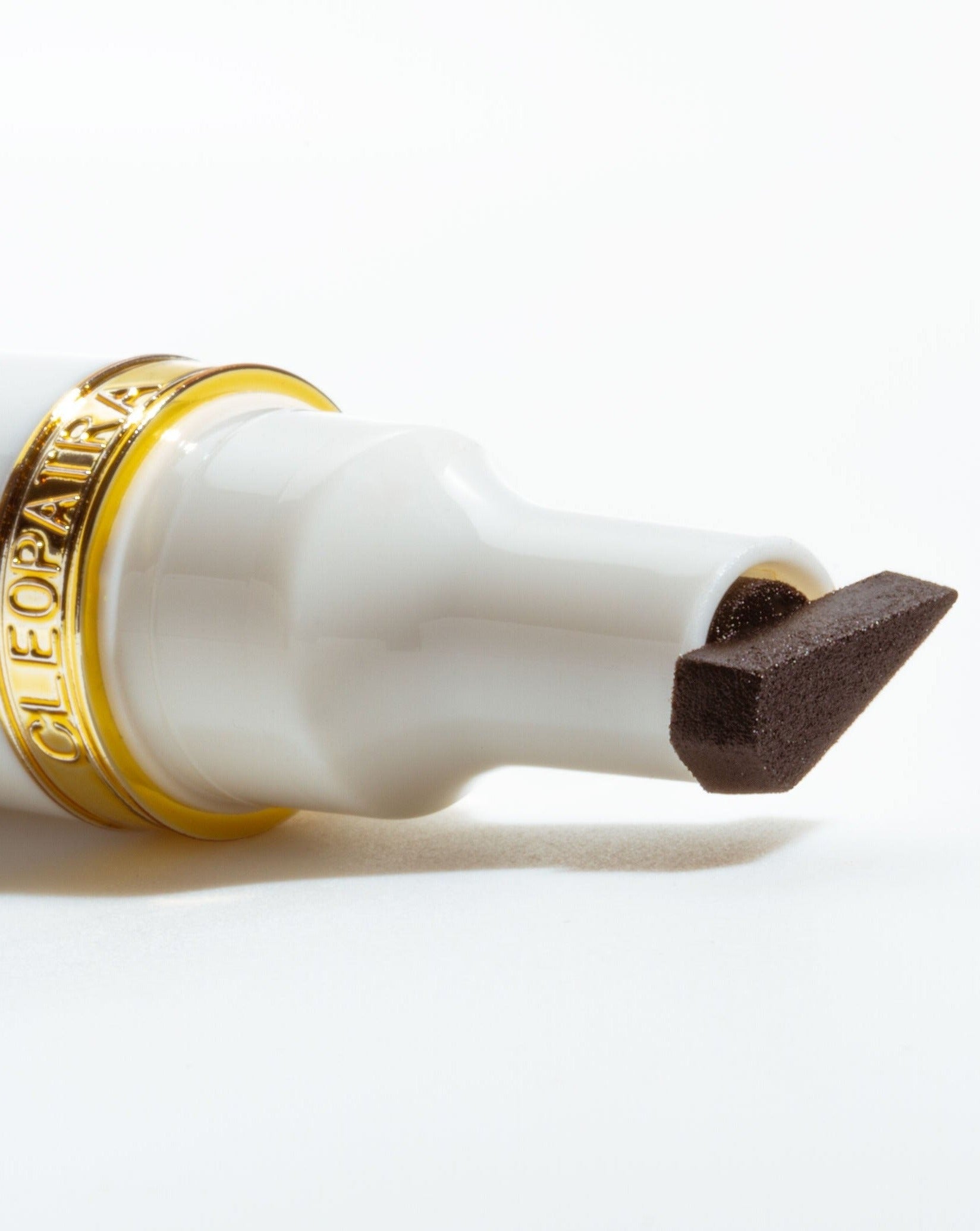 Cleopatra Cat Eye Stamp - Effortless Winged Liner – Lyda Beauty